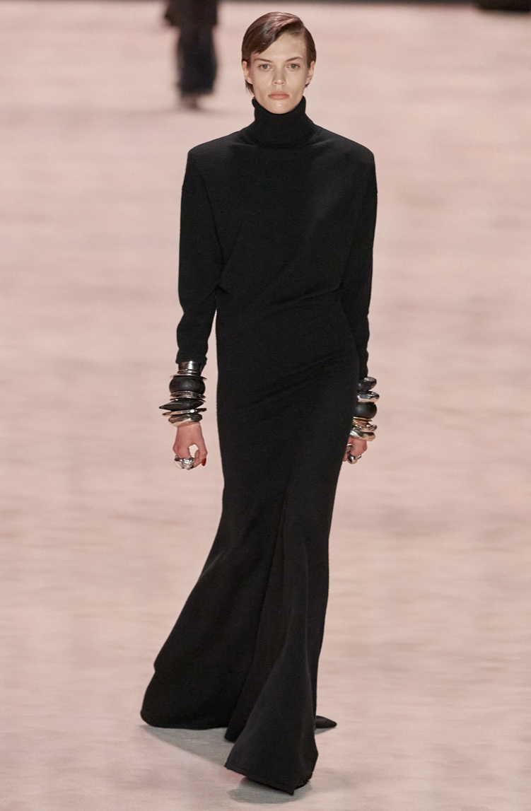 5 Accessory Trends to Wear in 2023 – Vanessa Serna